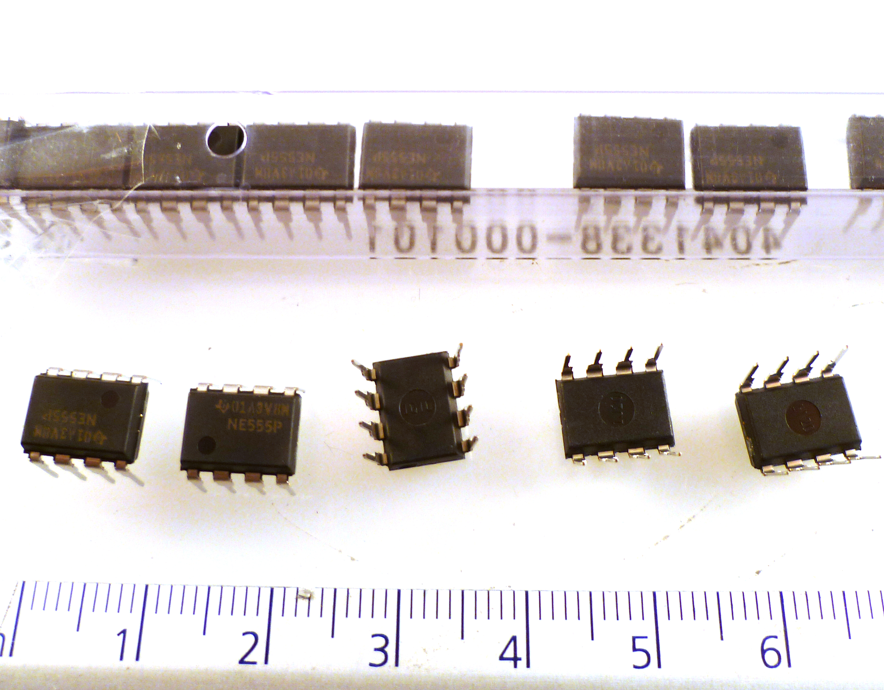 Genuine Texas Instruments NE555P Precision Timer IC 50 Pieces OM0008v ...