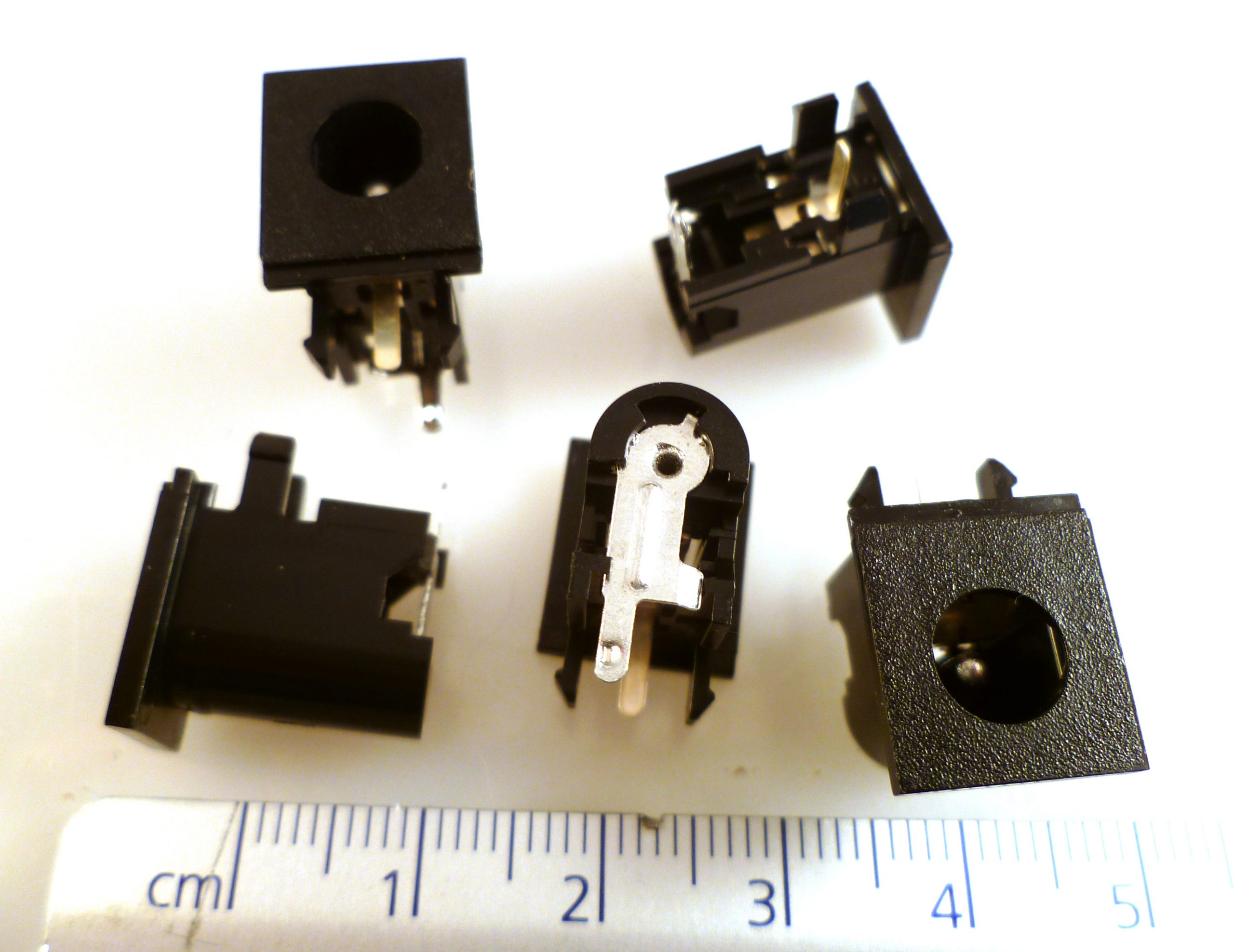 DC Power Jack Socket 5.5x2.1mm Centre Pin PCB Mount 5 Pieces OM0571 ...