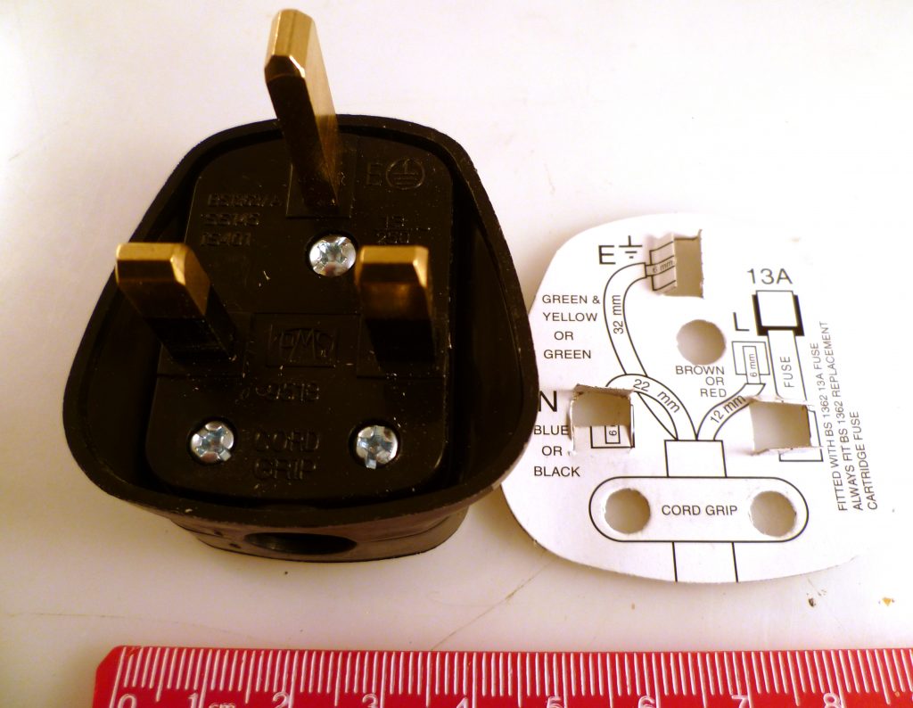 PMS UK Mains Plug Black 13A 250V 13A Fuse Fitted Kite Mark BS1363/A ...