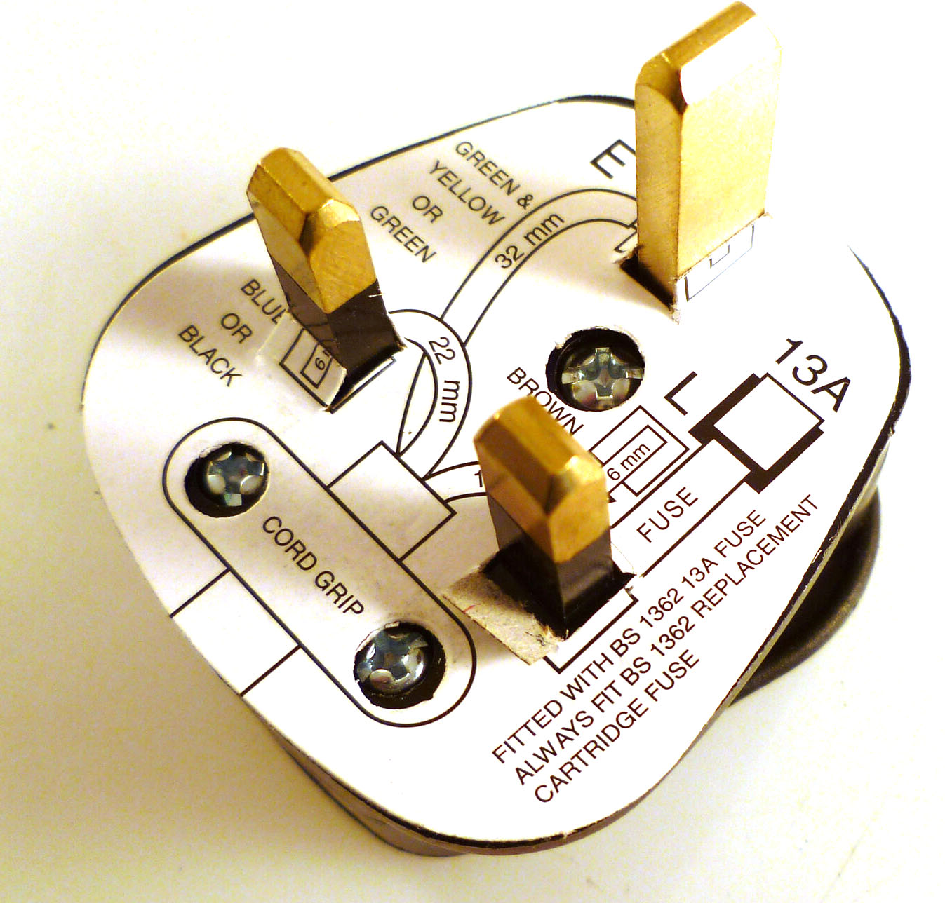 PMS UK Mains Plug Black 13A 250V 13A Fuse Fitted Kite Mark BS1363/A ...