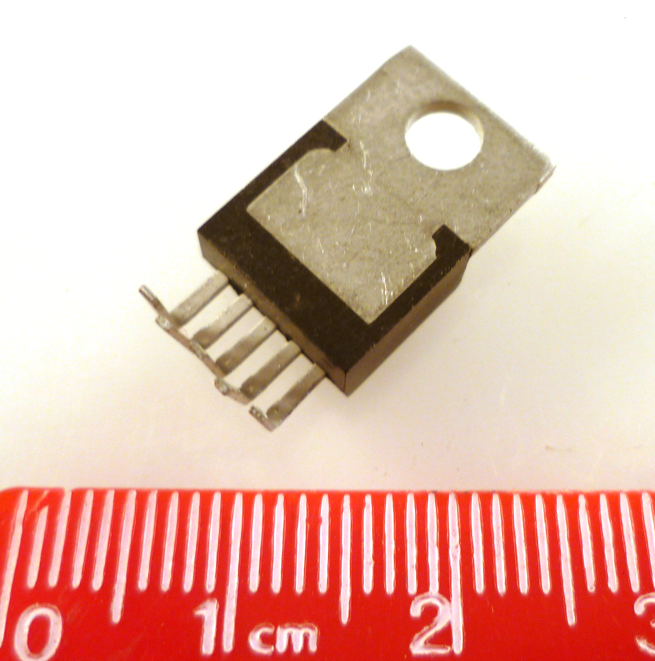 National Semiconductor LM2575T-ADJ DC-DC Switching Buck Regulator OM0071A | Rich Electronics