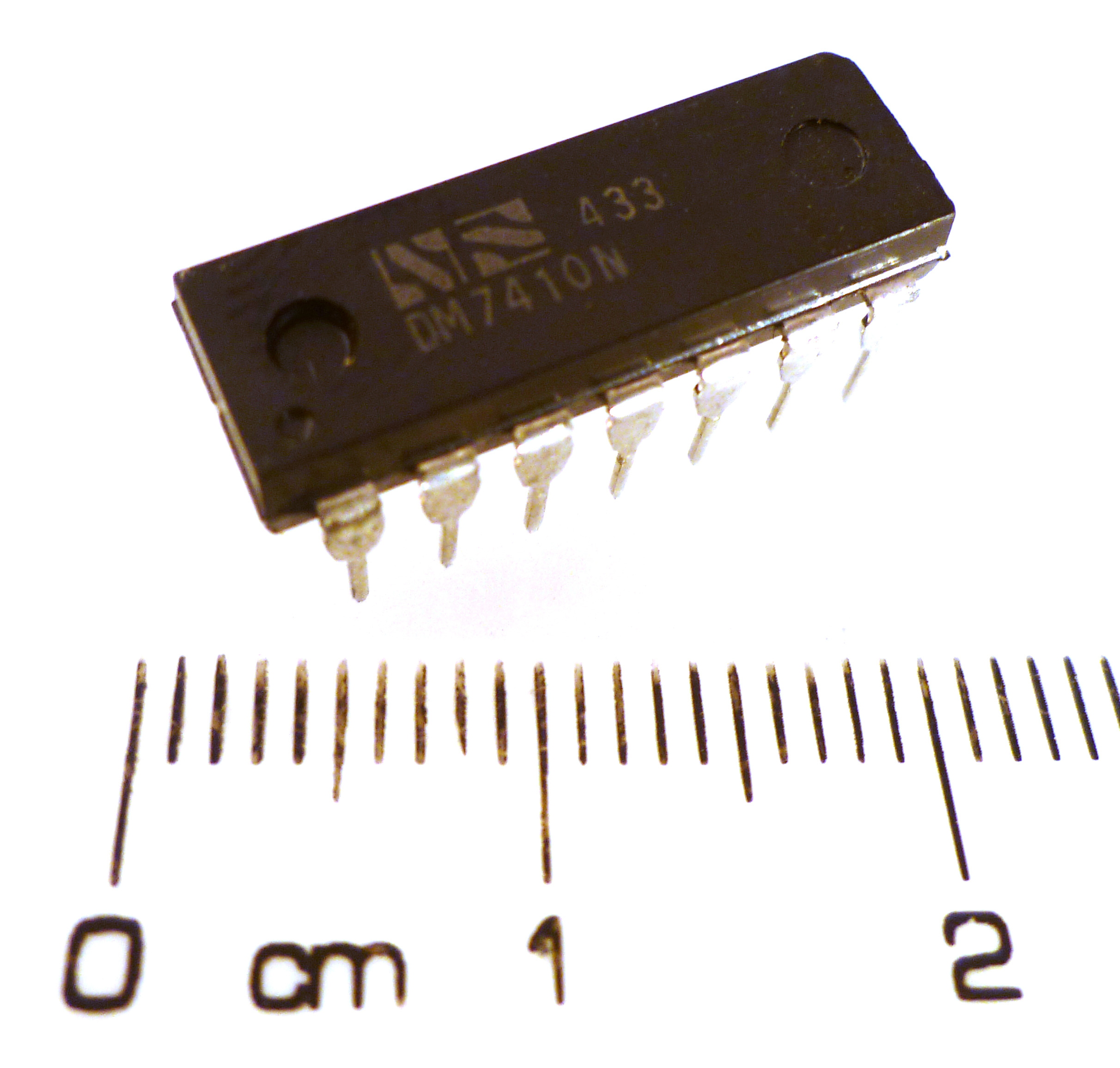 National Semi DM7410N 3 Input Triple NAND Gate OT0087M | Rich Electronics