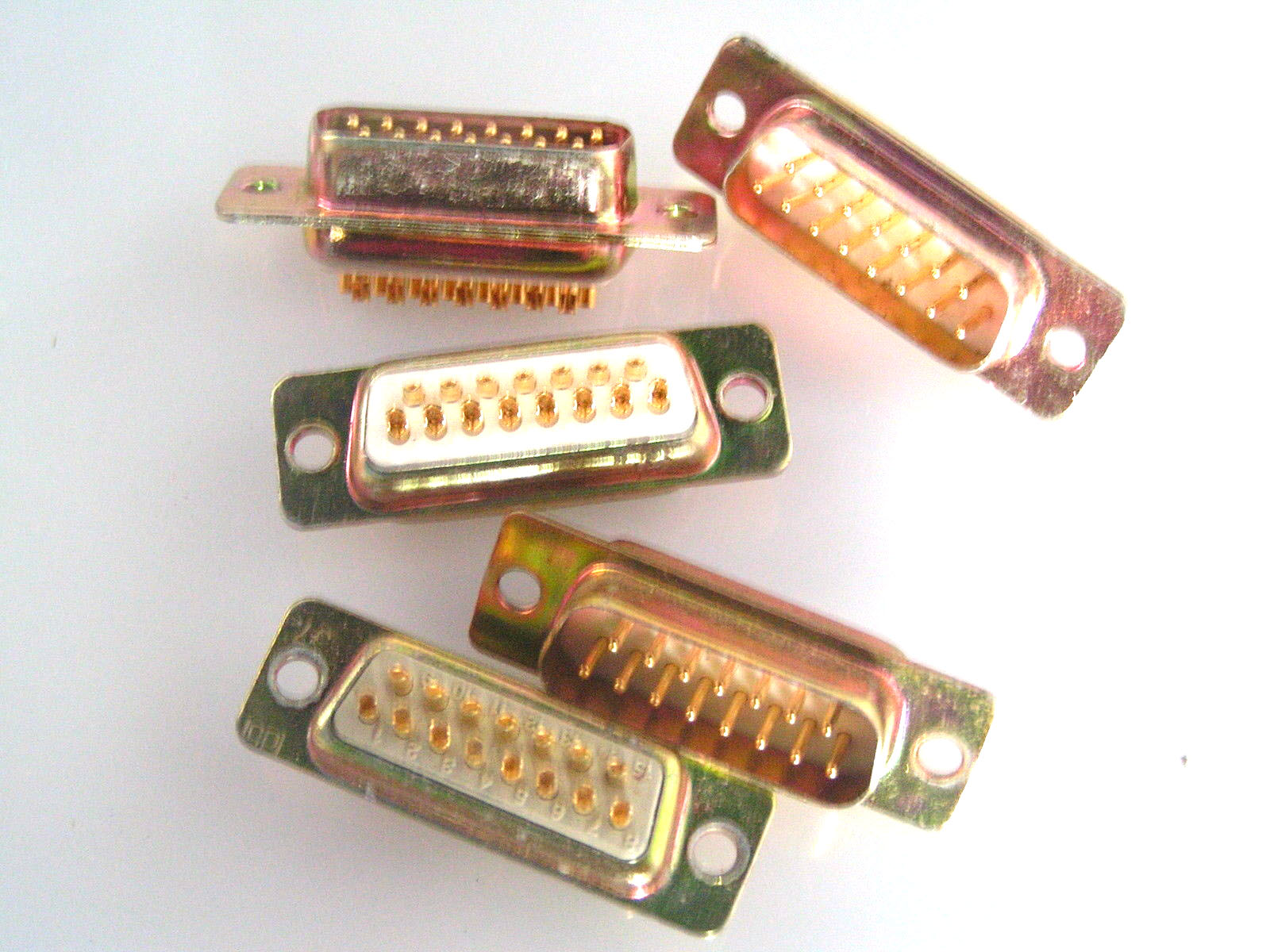D type 15 Way Plug Solder Bucket Gold Plated Contacts 5 Pieces OM0243 ...