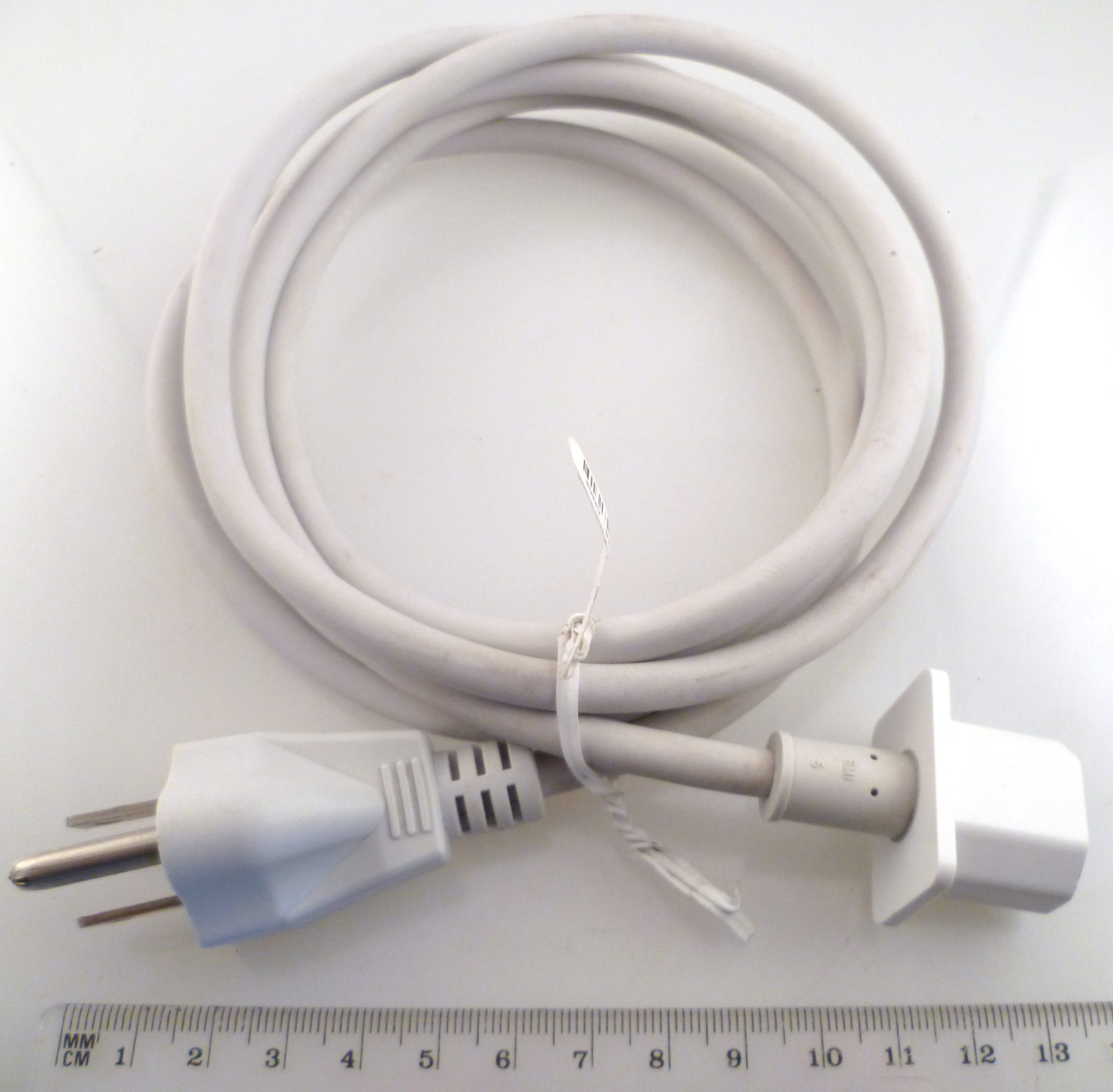 USA Apple Power 3 Pin Lead to RECTANGULAR Flanged IEC Plug OL0268 ...