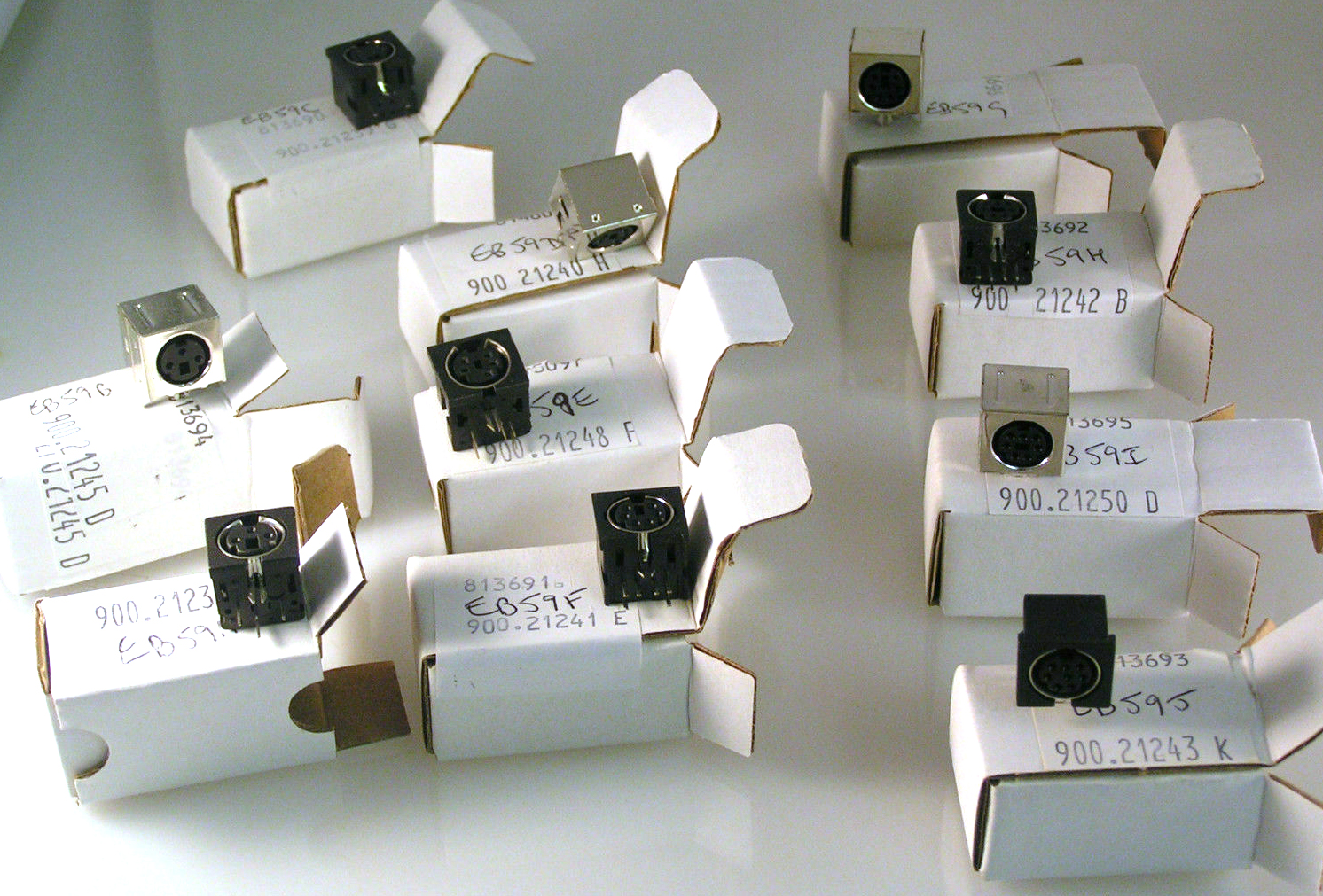 PS2 PCB Mount Socket Range 3,4,5,6,7 and 8 Way Straight or R/Angled ...