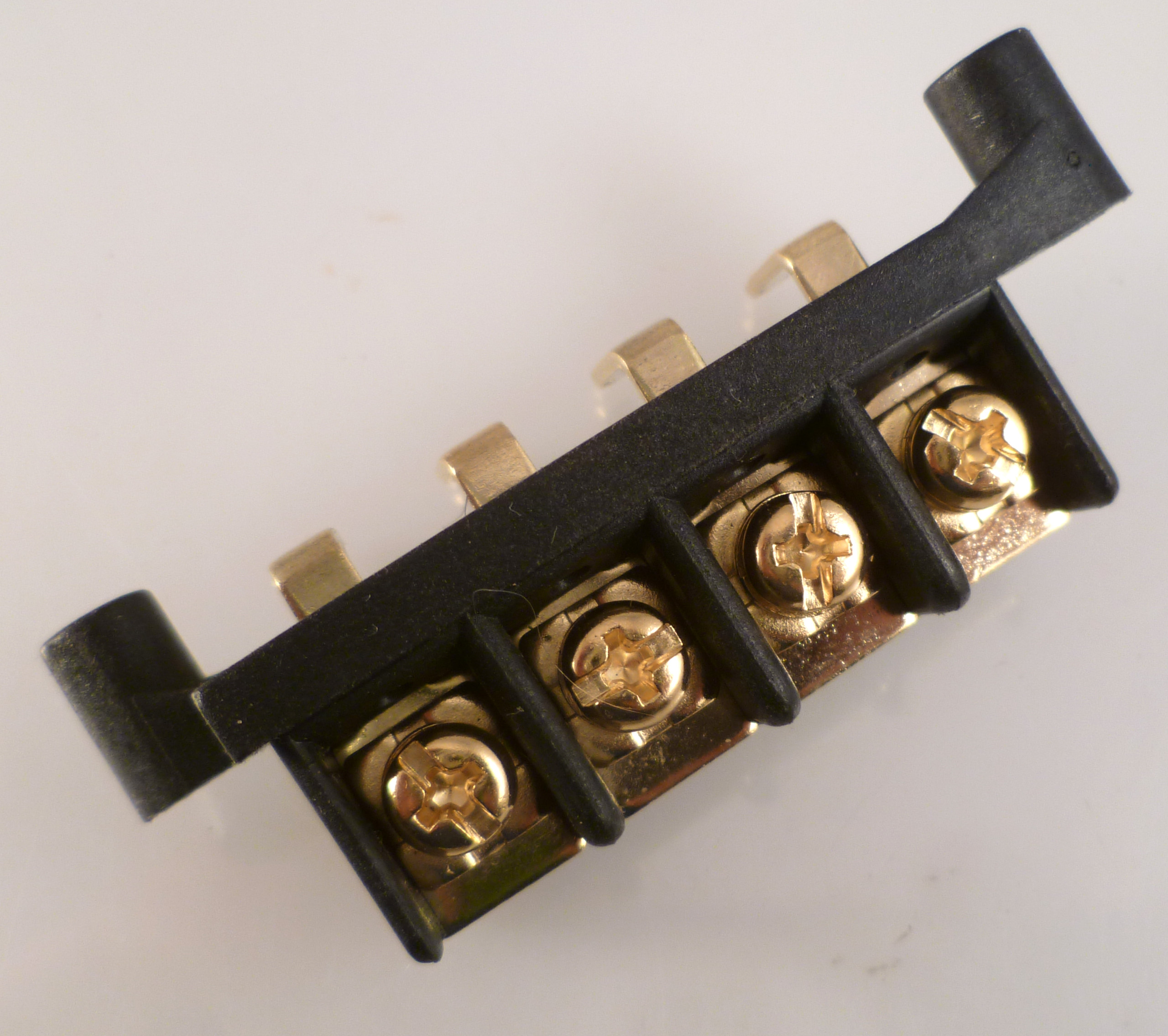 Terminal Block 4 Way R/Angled PCB Mount GOLD PLATED OM0449F | Rich ...