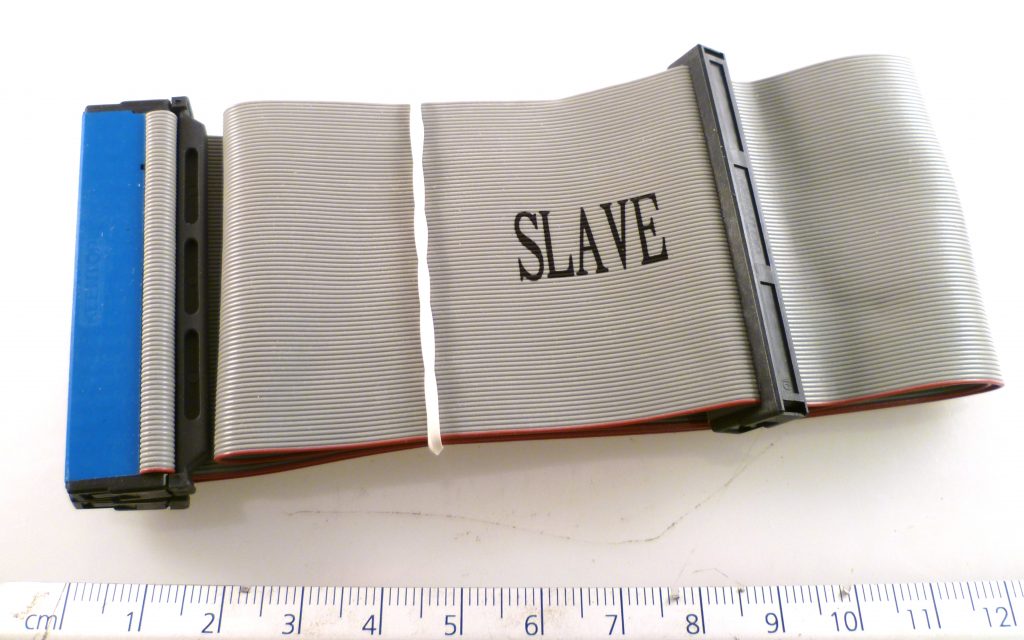 Fast SCSI Splitter Cable 80 Way Ribbon 3 x 40 Way Connectors 470mm ...