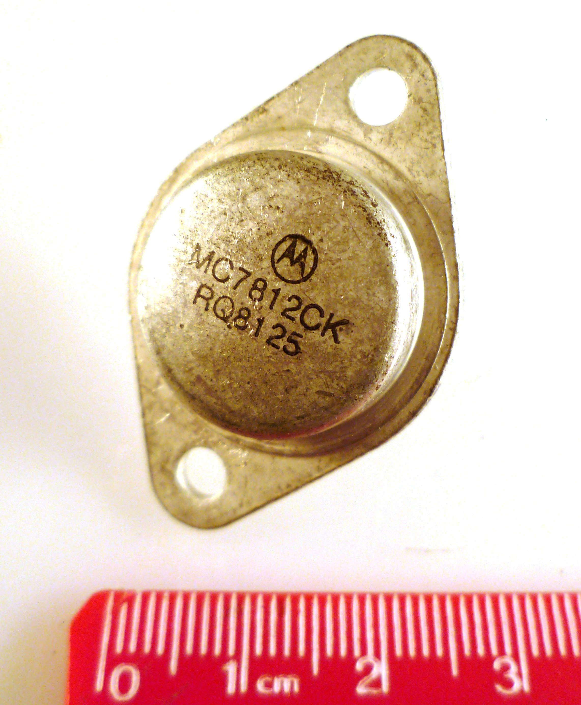 Genuine Motorola MC7812CK Regulator TO3 12V 1Amp OM0084A | Rich Electronics