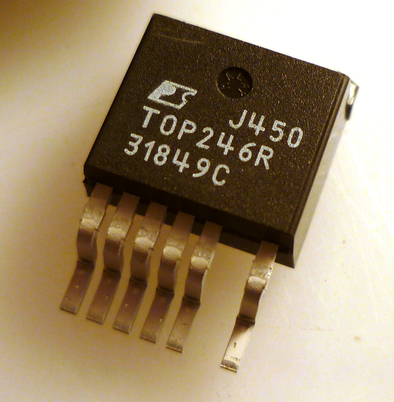 Power Integrations T0P246R Integrated Off-line Switcher SMD TO263-7C ...