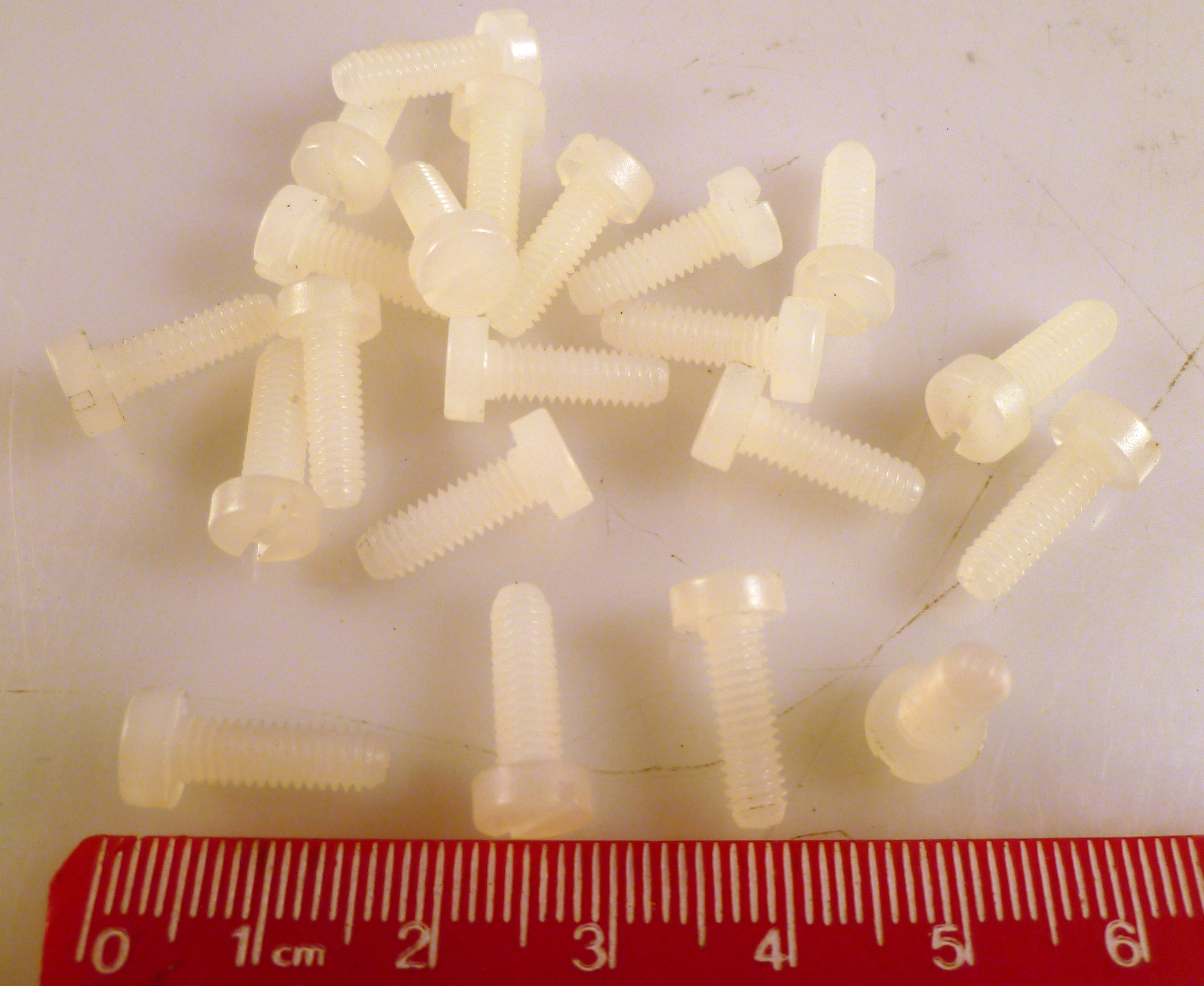 Nylon Cheese Head Screw M4 Thread 15mm Long 20 Pieces MBE004G | Rich ...