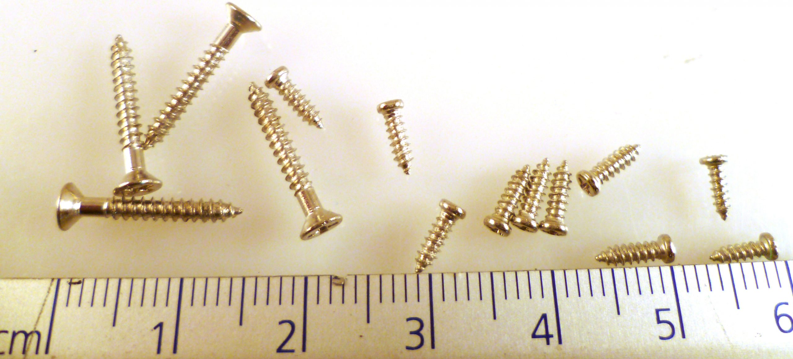 Mini Cross Head Screw Kit 5+6mm Self Tap 15mm C/Sunk 14 Pieces OM1025D ...