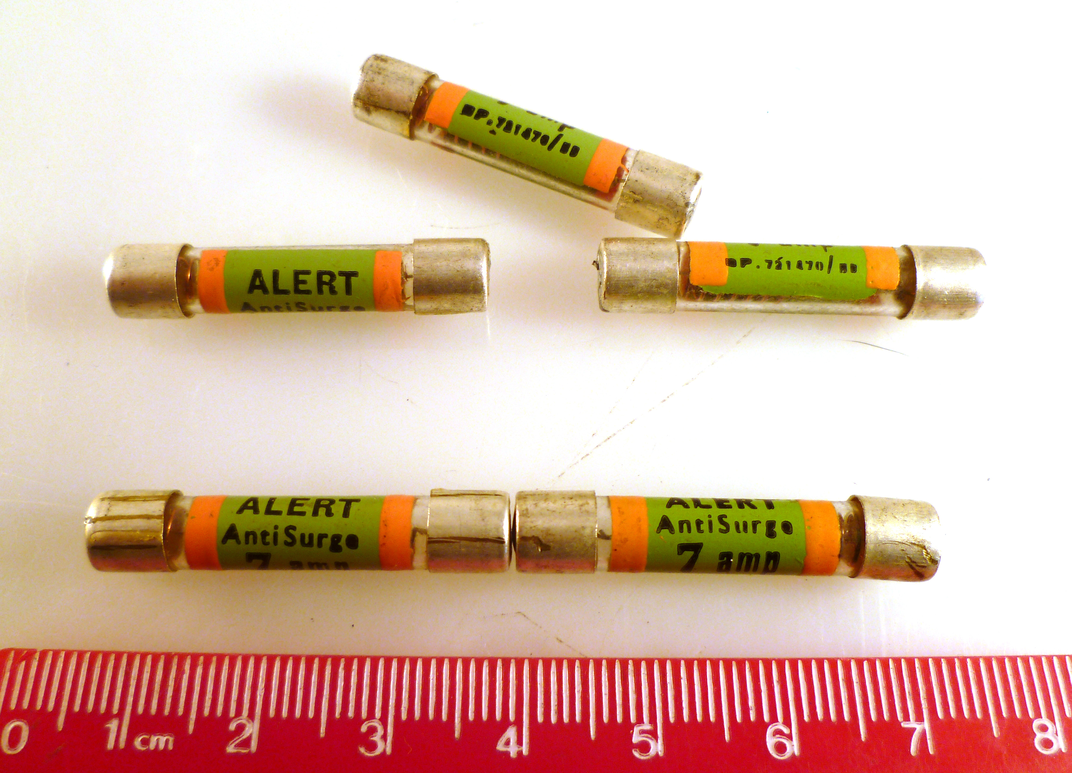 Alert BP721470/55 Milspec Anti Surge Glass Fuse 7 Amp 32mm 5 Pieces ...