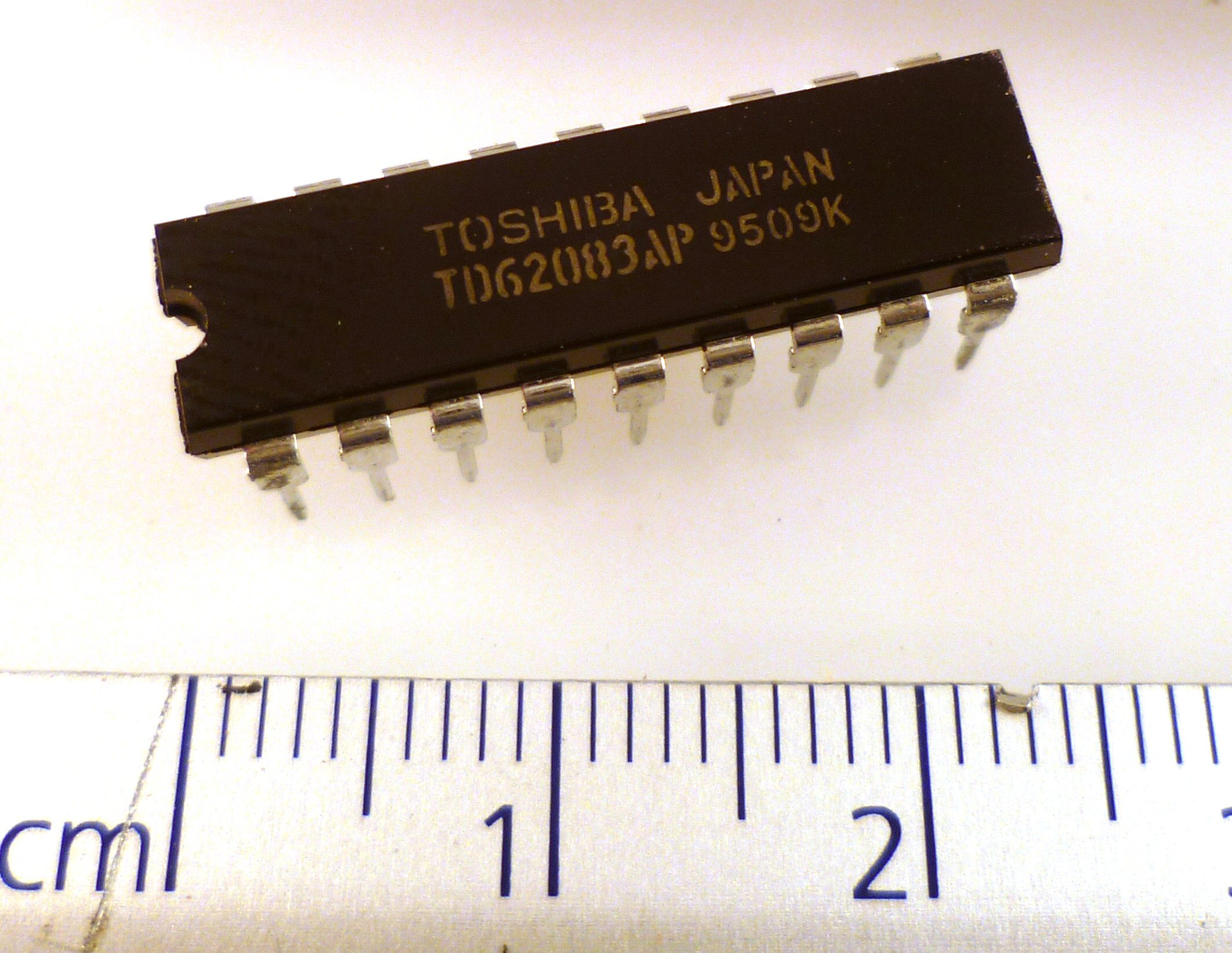 Toshiba TD62083AP Gate Driver NPN 8-Ch Darlington 18PDIP OMS1-36 | Rich ...