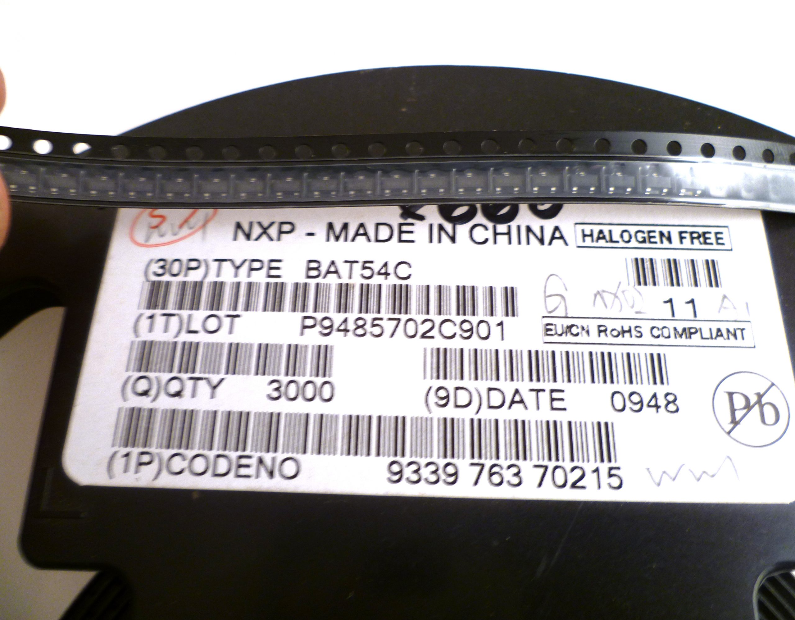 NXP BAT54C Schottky Barrier Diode 30V DUAL CC MBA010H | Rich Electronics