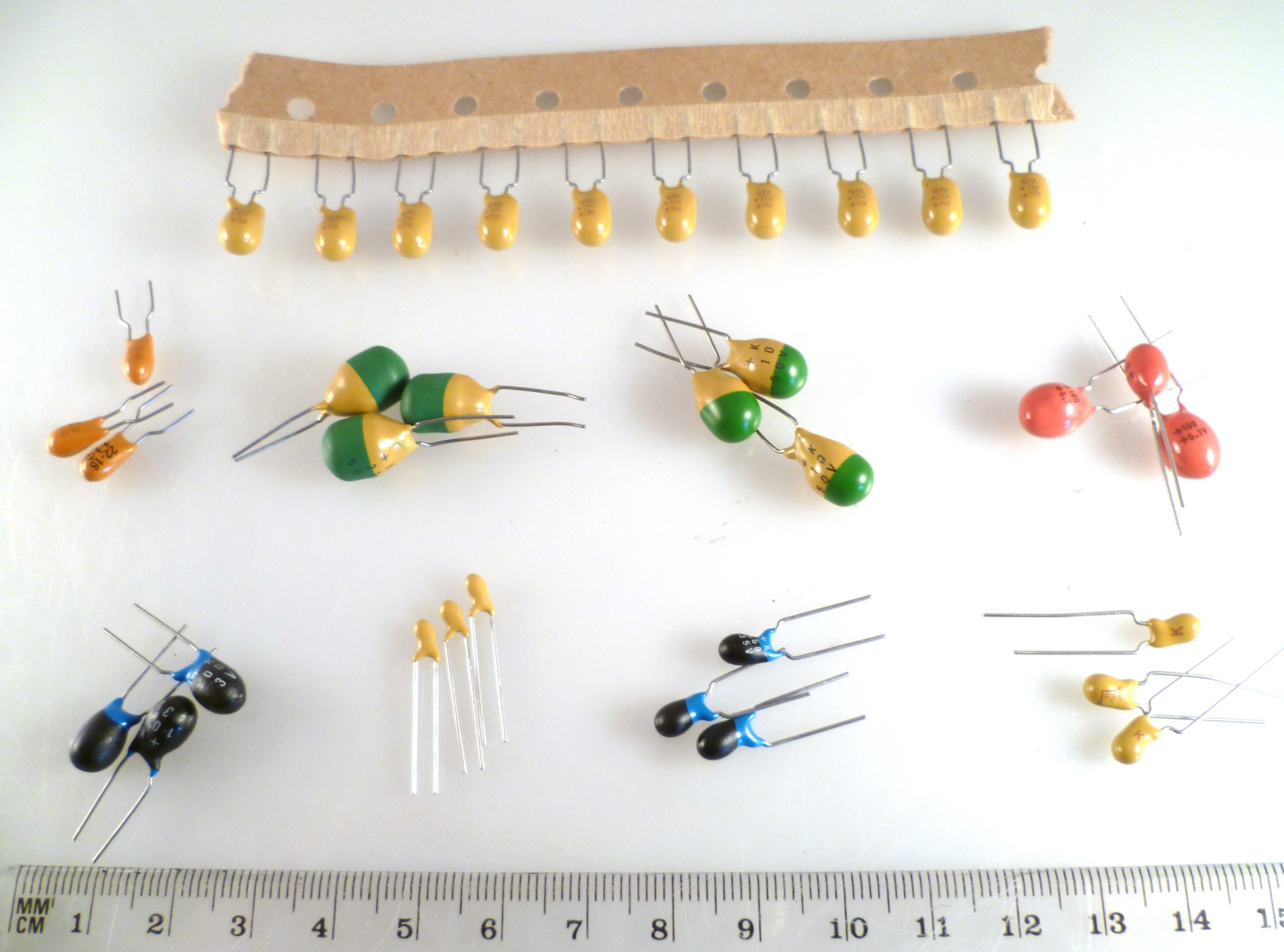 Dipped Tantalum Bead Capacitors Range 0.47 - 680uF 5 Pieces EB4A4-1 ...