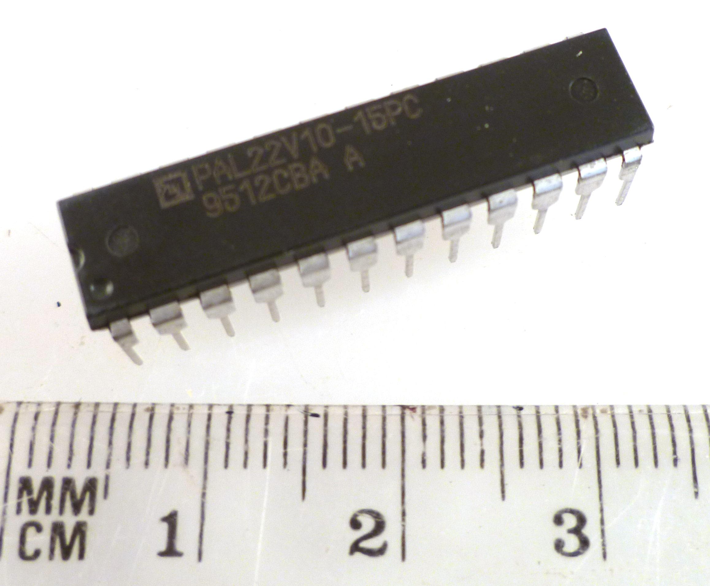 AMD PAL 22V10-15PC 24-Pin TTL Versatile PAL Device OMB3-49A | Rich ...