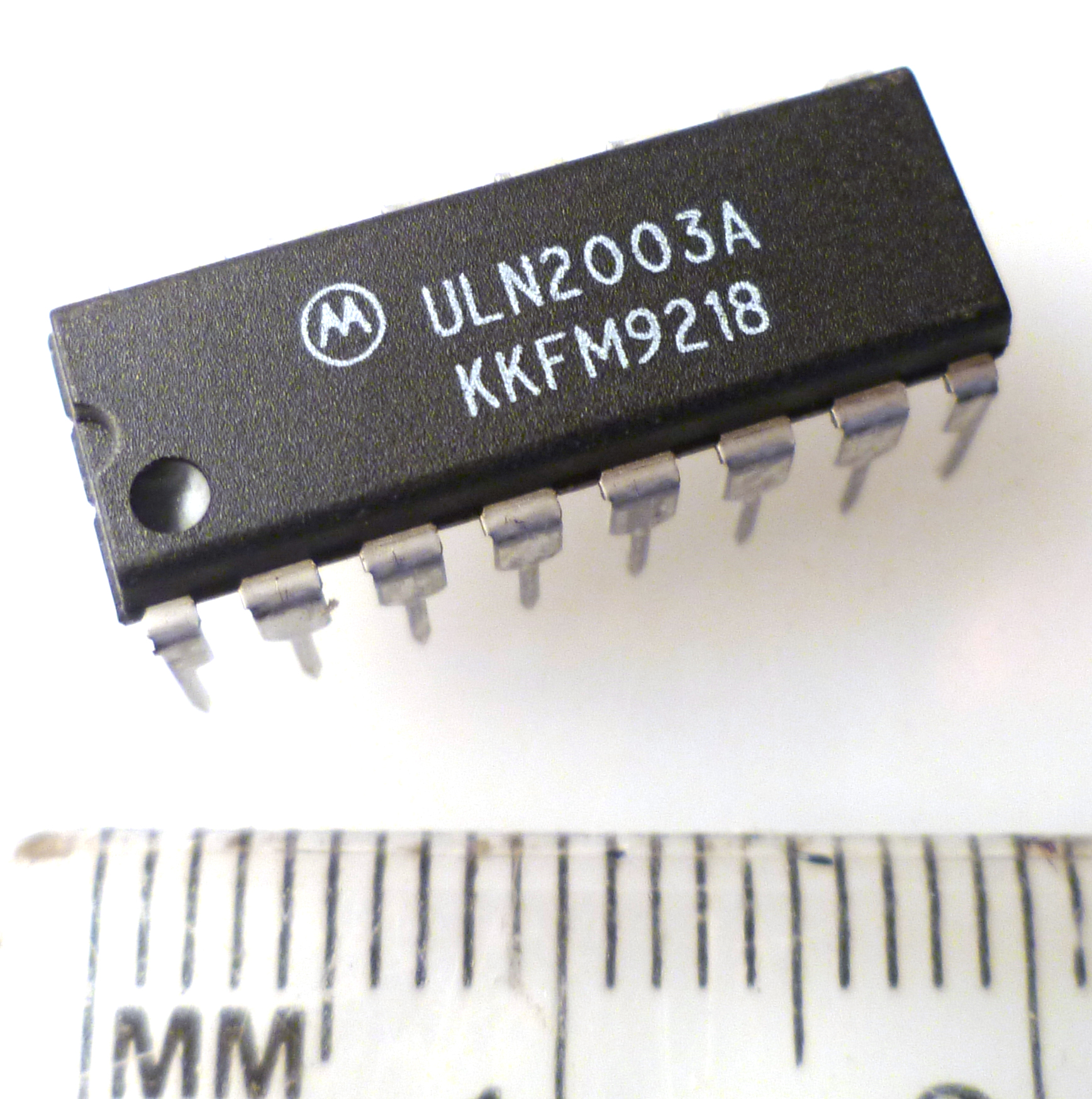 Motorola ULN2003A High Current Darlington Array 18PDIP OM0020P1 | Rich ...