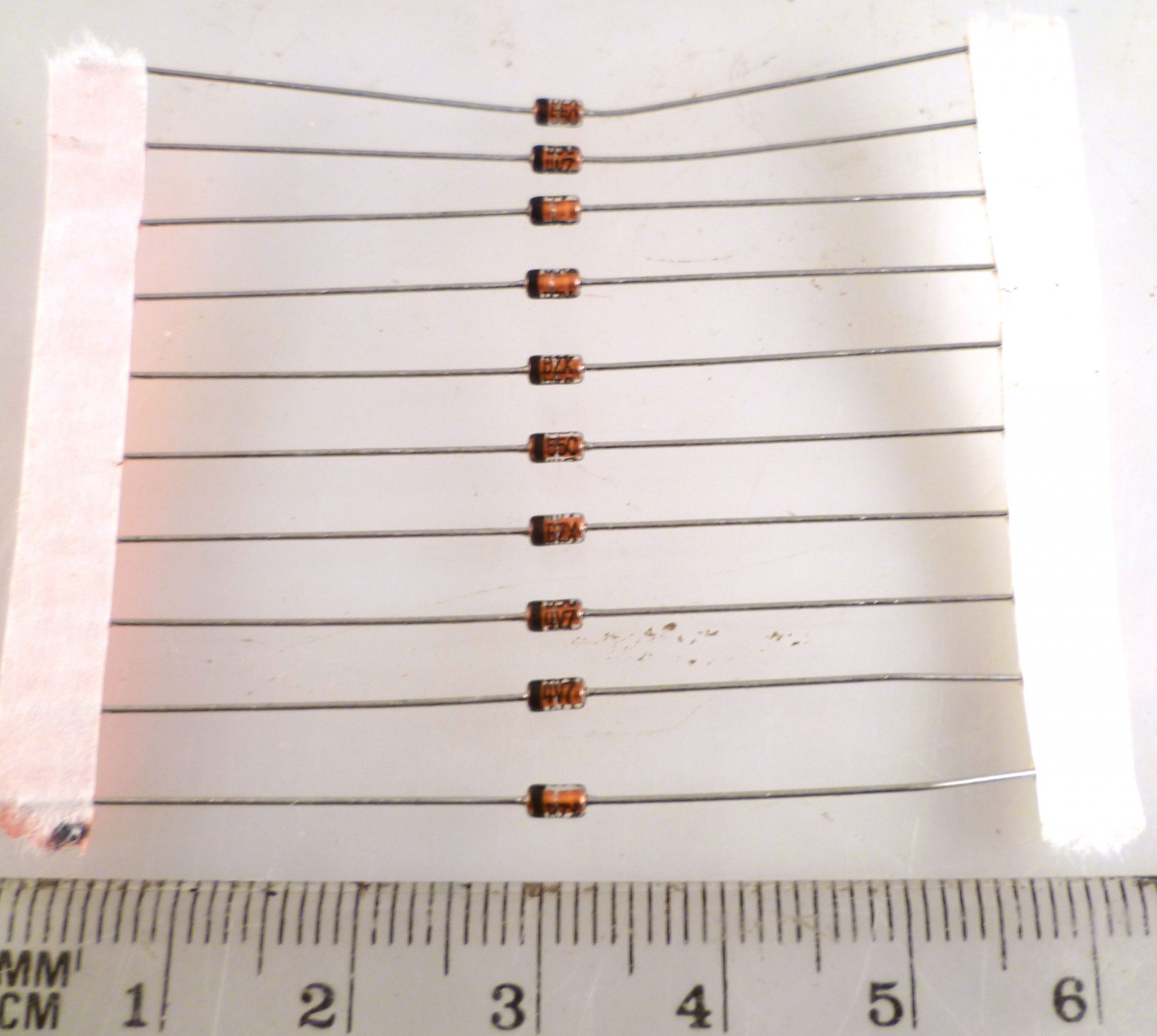 BZX55C4.7 Small Signal Zener Diodes DO35 10 Pieces MBA021F | Rich ...