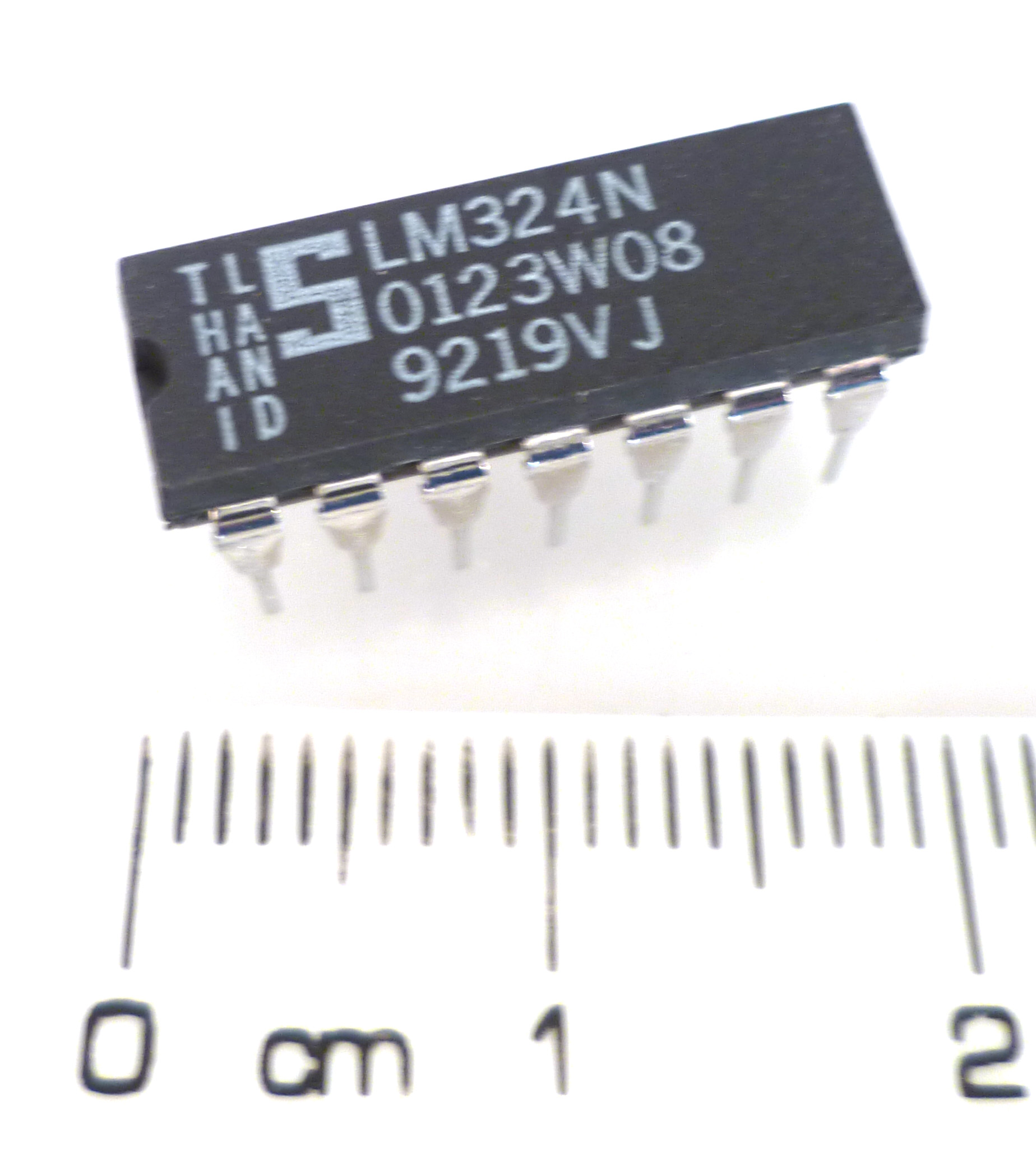 Signetics LM324N Quad Operational Amplifier DIP-14 OT0067 | Rich ...