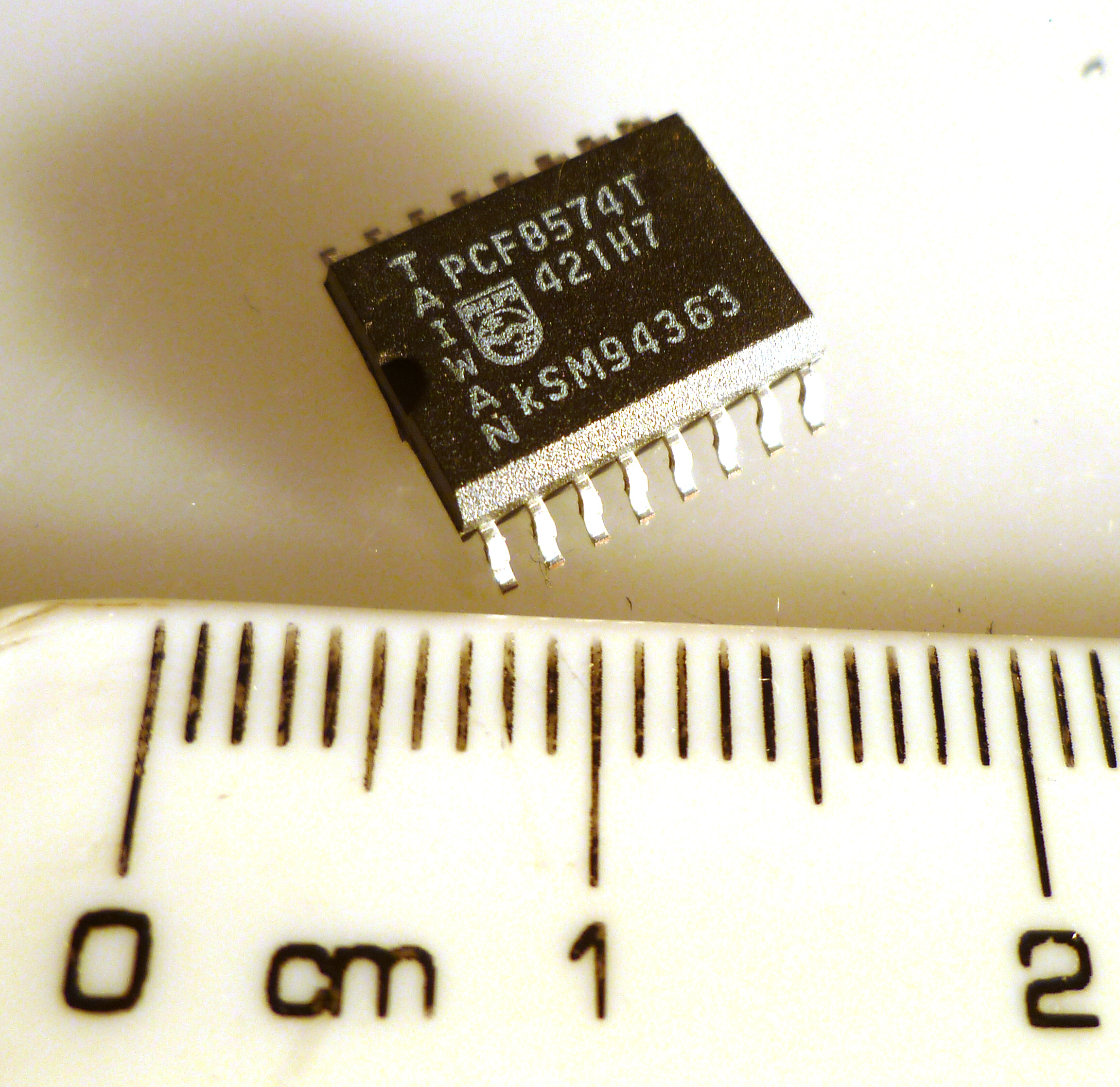 Philips PCF8574T Remote 8bit I/O Expander SO16 OT0087R | Rich Electronics