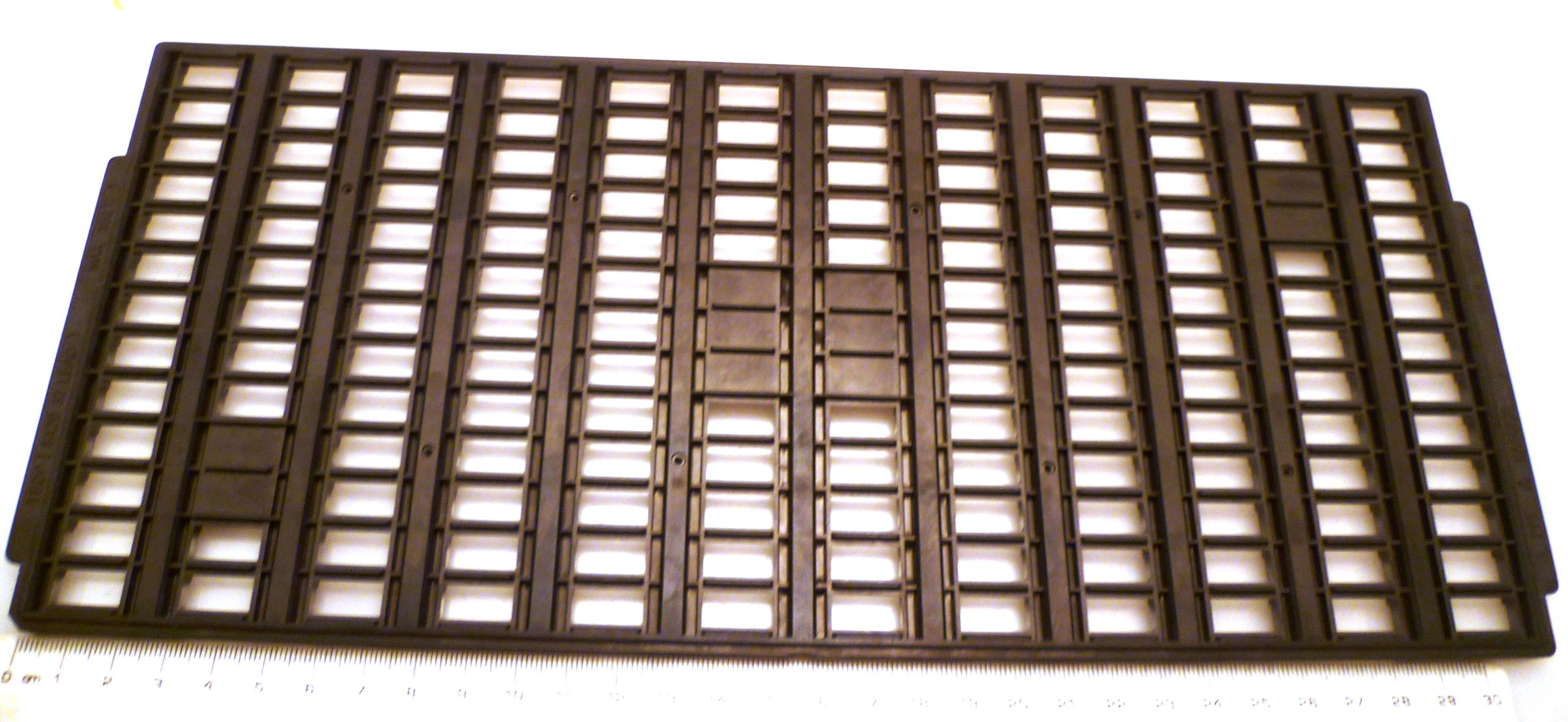 HWA SHU TSOP I 8x20 32 Lead Jedec Semiconductor Waffle Tray EB8A2-7 ...