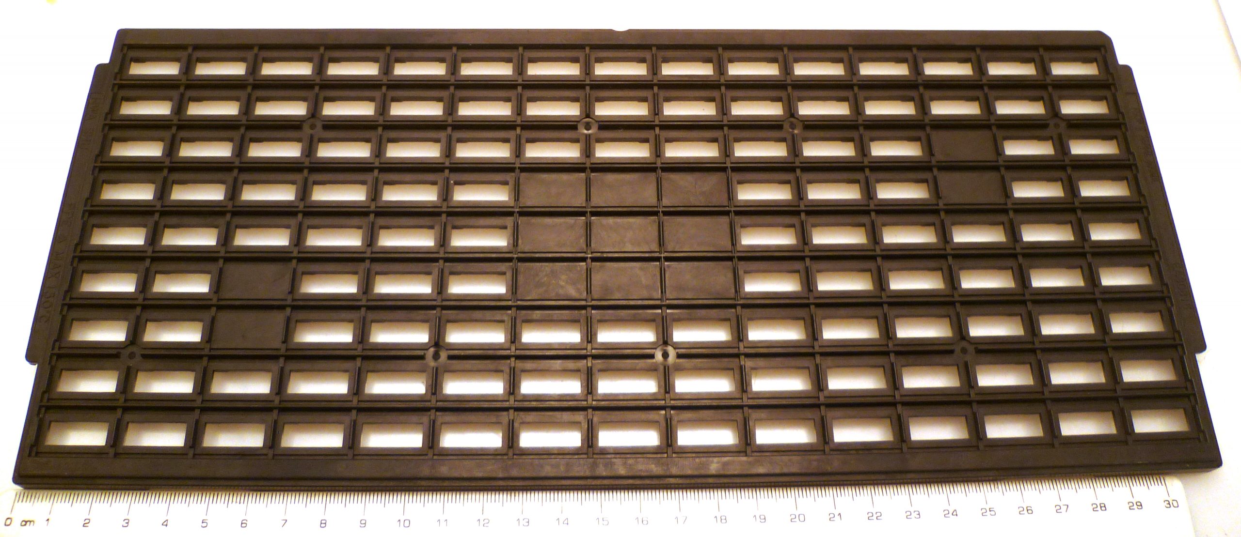 HWA SHU TSOP 28/44 II 400MIL Jedec Semiconductor Waffle Tray EB8A2-4 ...