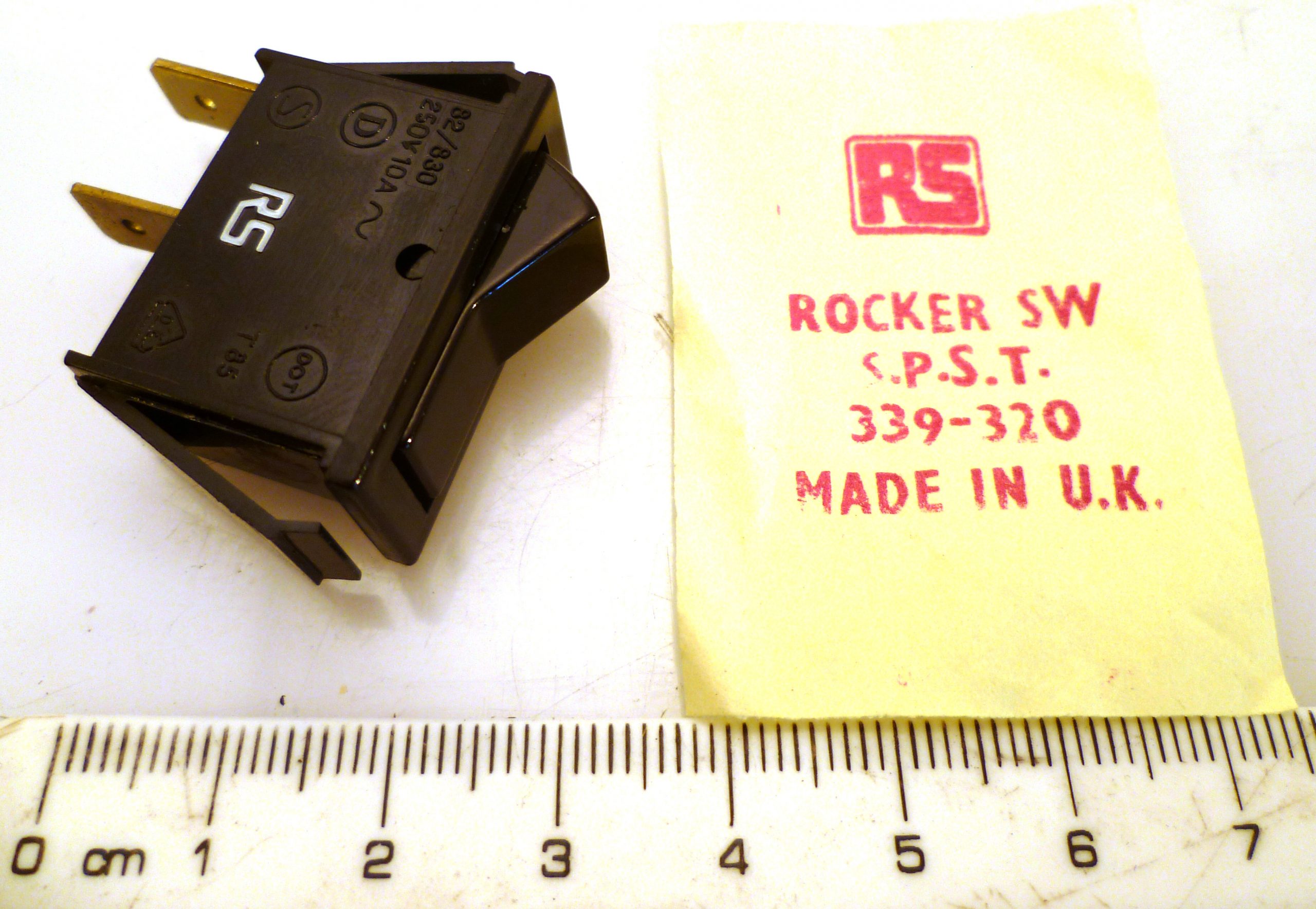 RS 339 320 Black Rocker Switch 250VAC 10A SPST On/Off OM0293L2 | Rich ...
