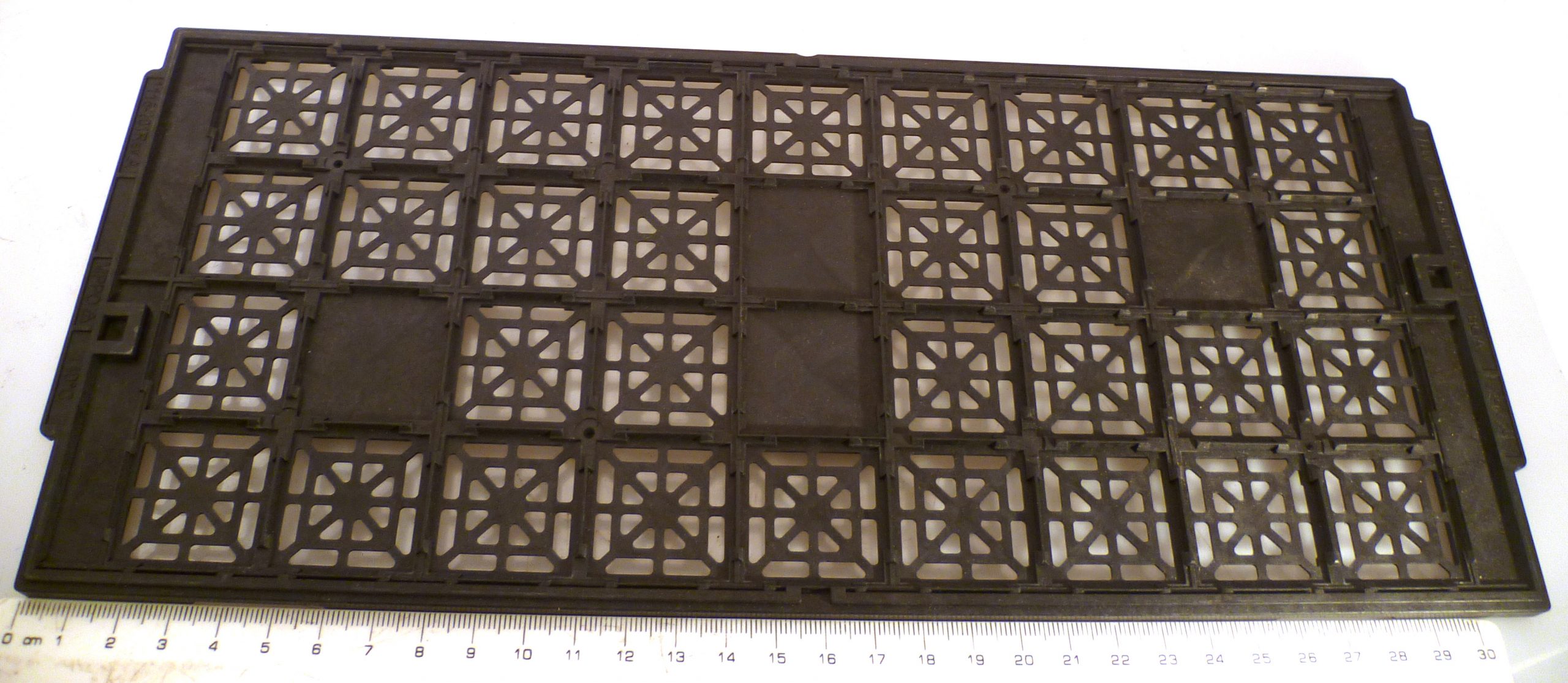 ITW BGA 29x29mm Jedec Chip Waffle Tray MPPO 1118-101REV.A EB8A3-4 ...