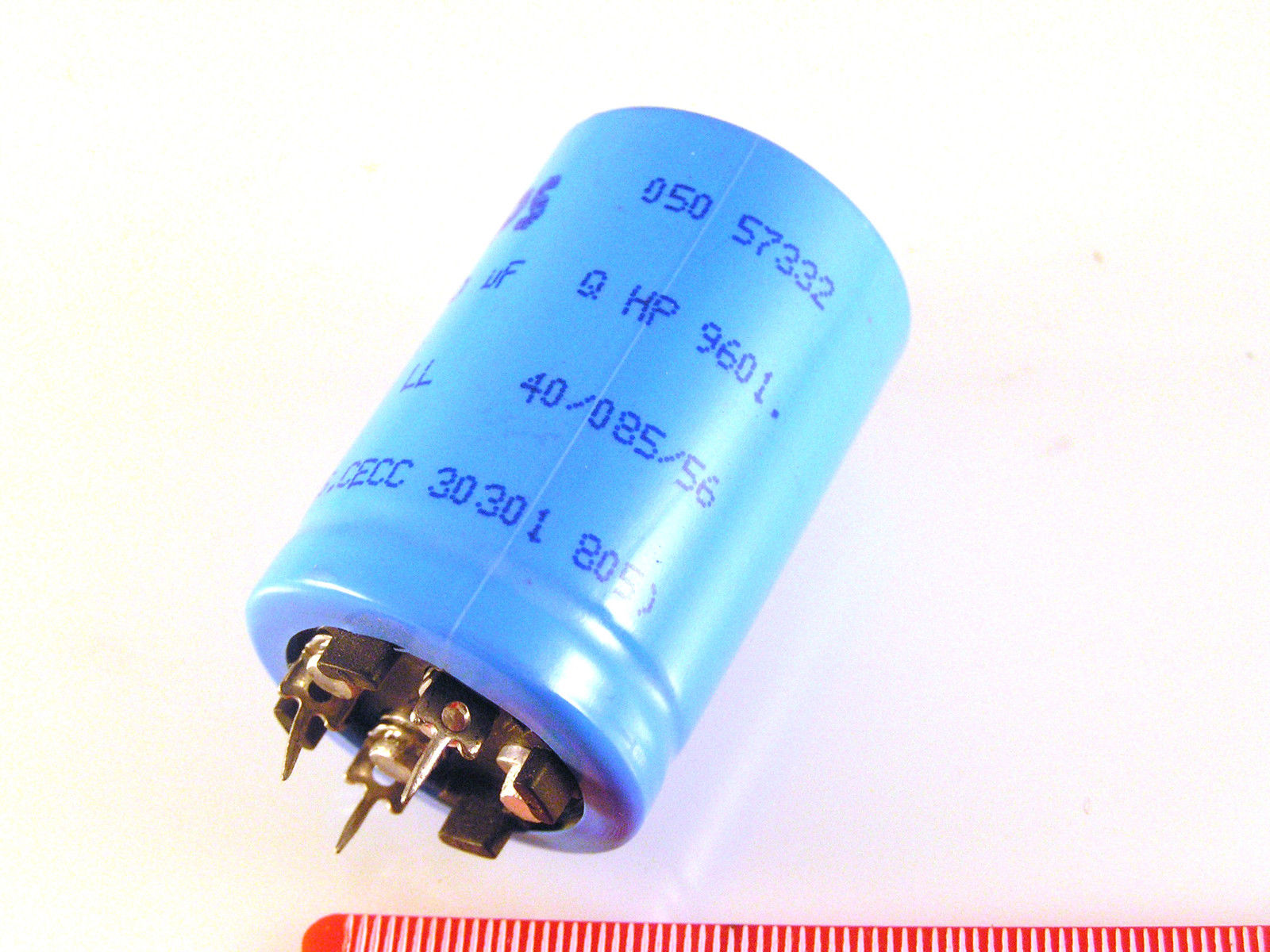 Philips 2222 050 57332 40V 3300uf -40+85'C Electrolytic Capacitor ...