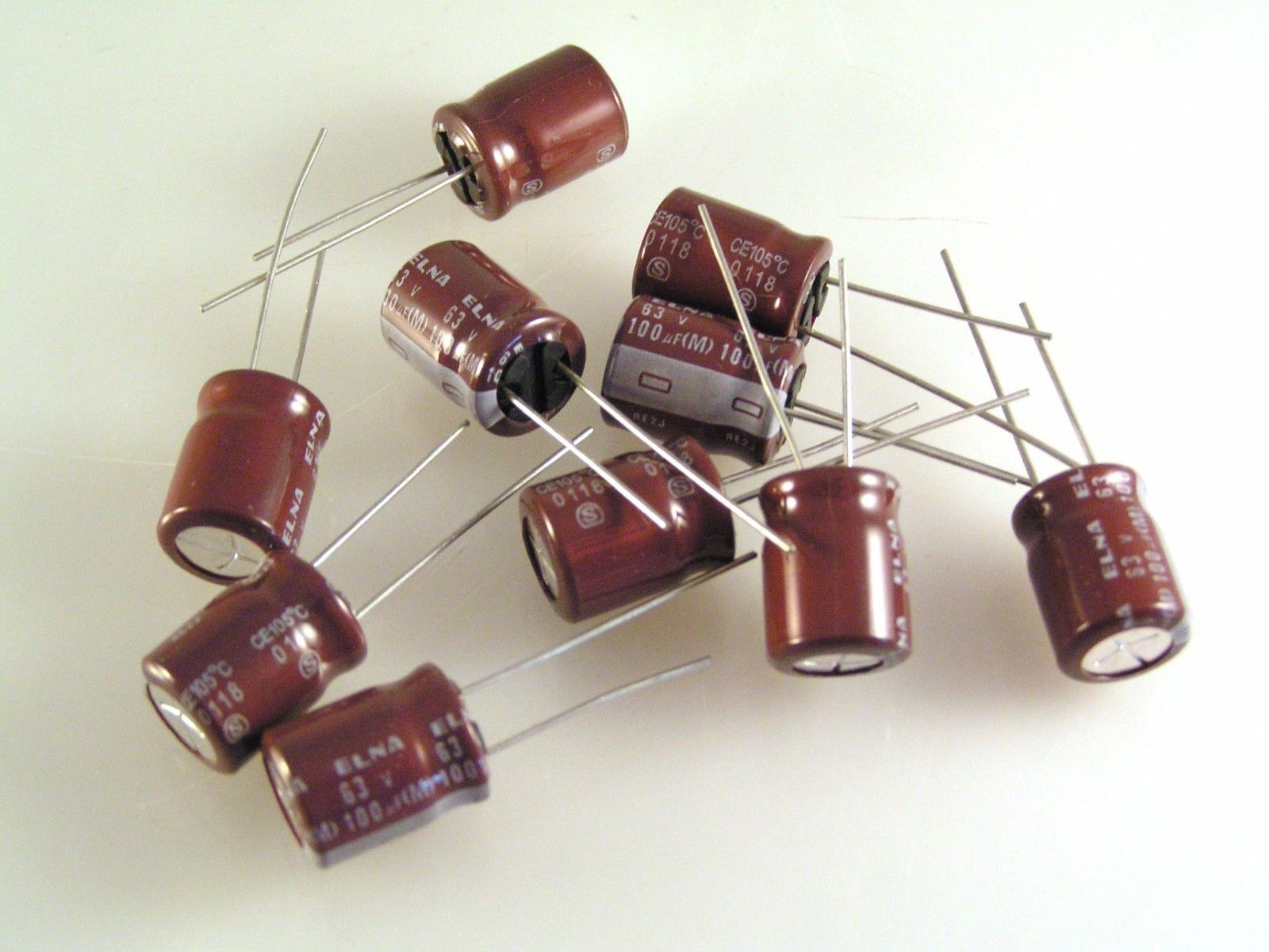 Elna RE2 Radial Electrolytic Capacitor 63v 100uf 105'C 10 Pieces OL0521 | Rich Electronics