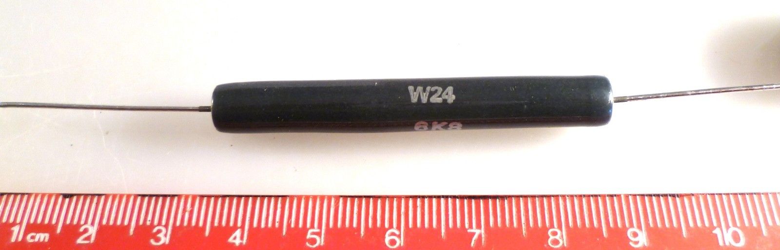 TT Welwyn W24 Vitreous Enamel Resistor 6K8 5% 14W NSN no. MBL3-3 | Rich ...