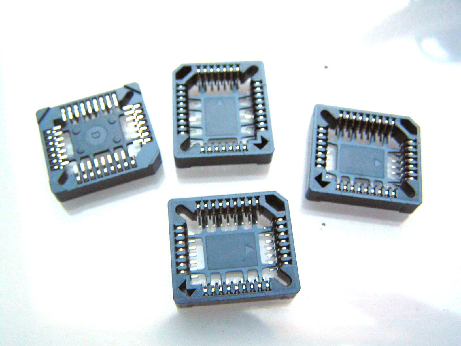 PLCC 32 Surface Mount IC Socket for 32 Contact IC's 10 Pieces OM1004 | eBay