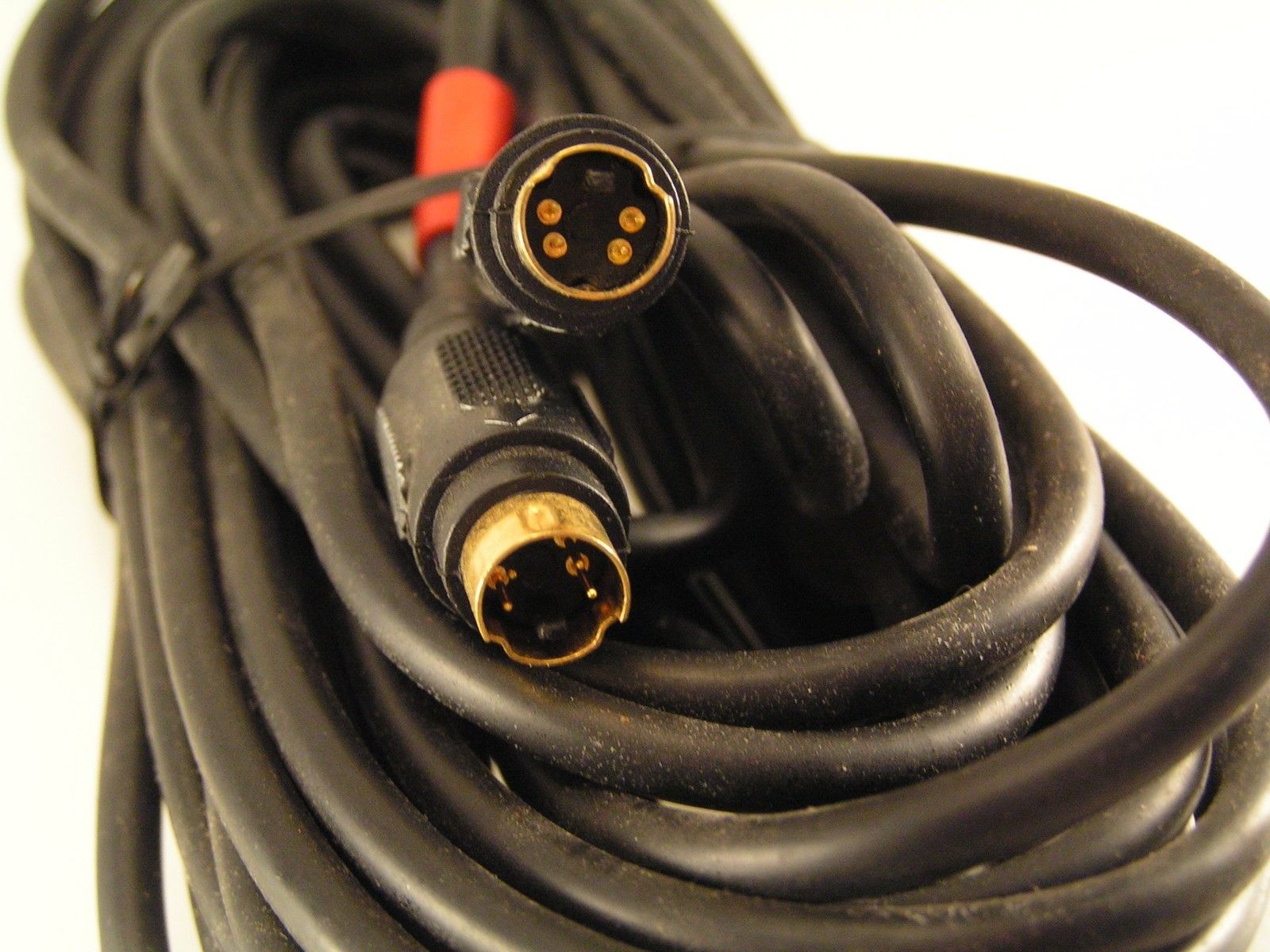 S Video SVHS 4 Pin Plug to Plug 10m Lead Laptop to TV etc MBH018a ...