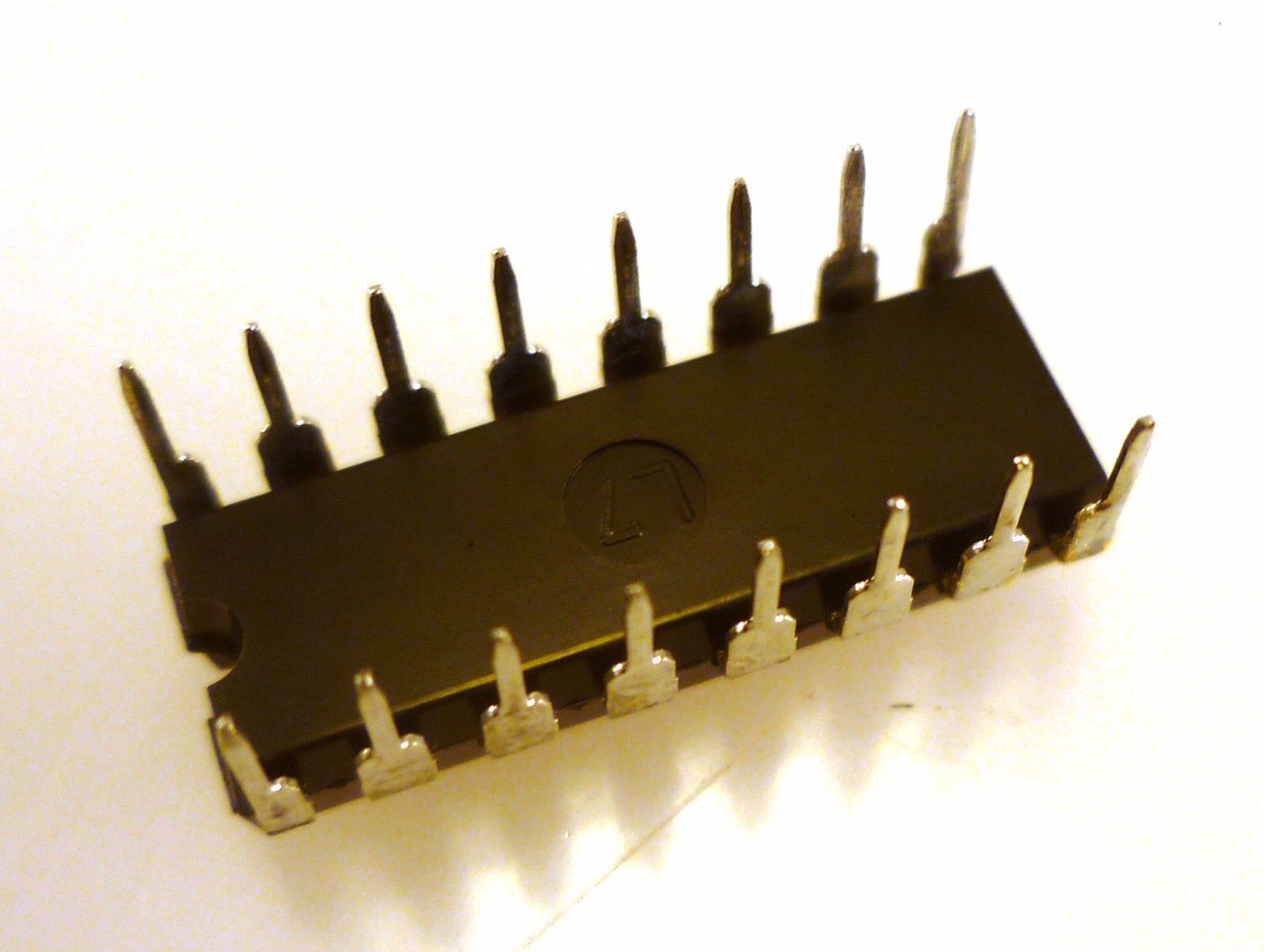 Toshiba TD62308BP Darlington Transistor Array NPN PNP Quad 16-Pin P DIP ...